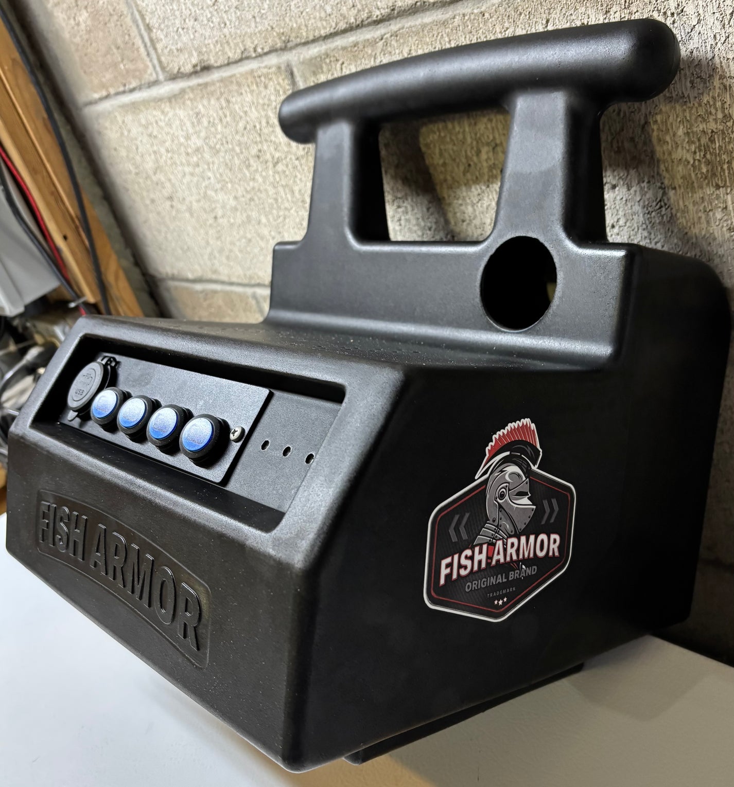 Fish Armor Pro Lite Shuttle like Garmin Livescope, Humminbird Mega Liv ...